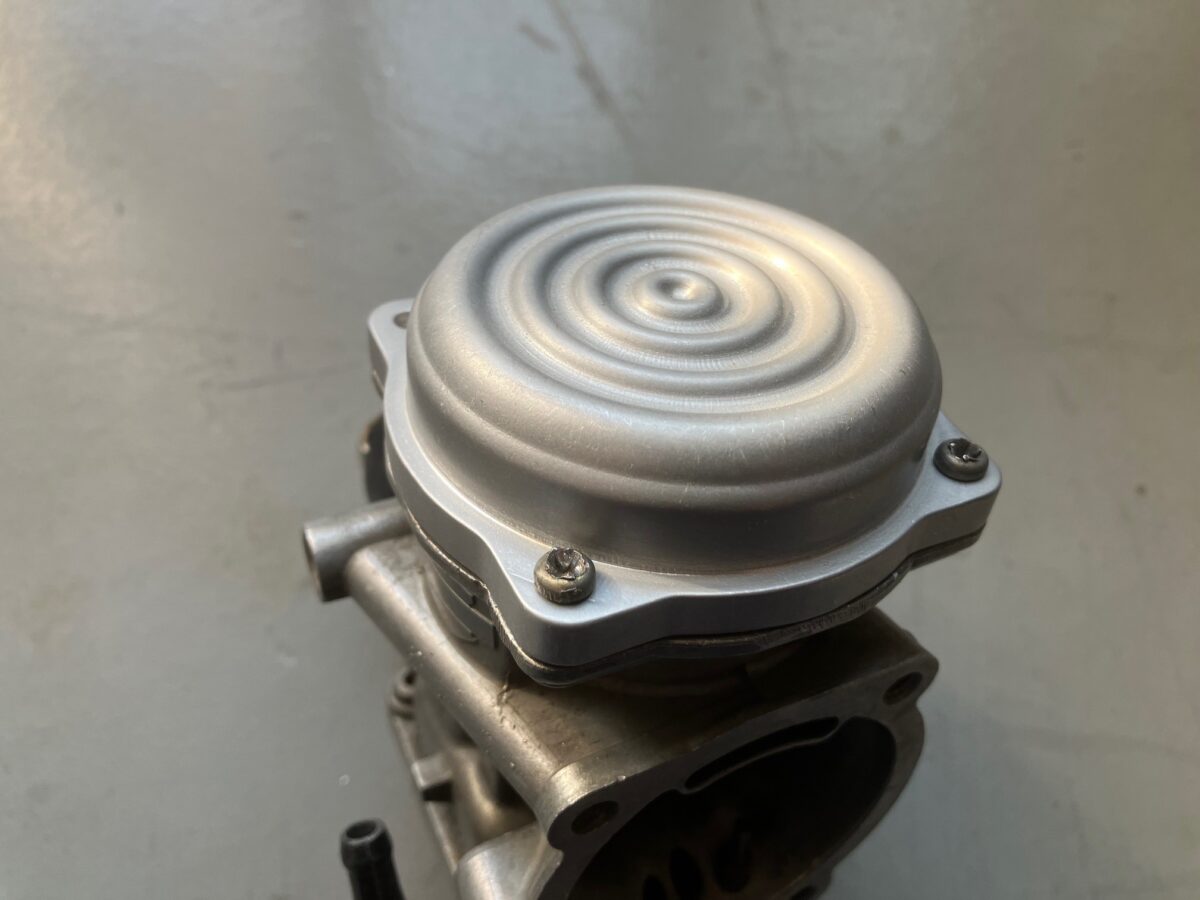 ブルズアイ CVトップカバー MALCOM SUPPLY製 – Reverb-ハーレーパーツの専門店